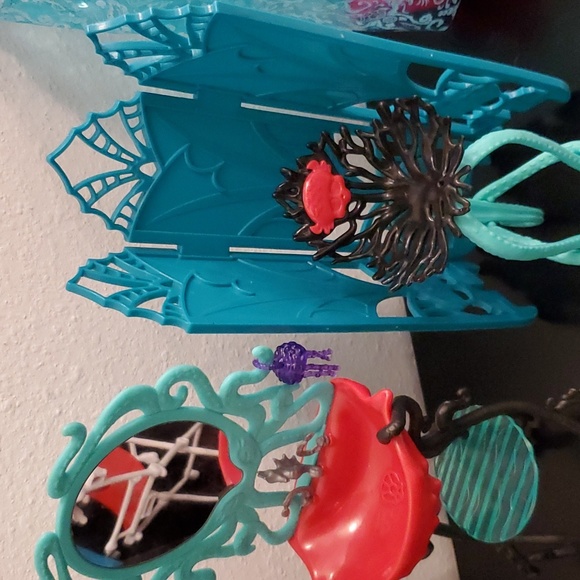 monster high | Toys | 7 Monster High Play Sets Desk Vanity More | Poshmark